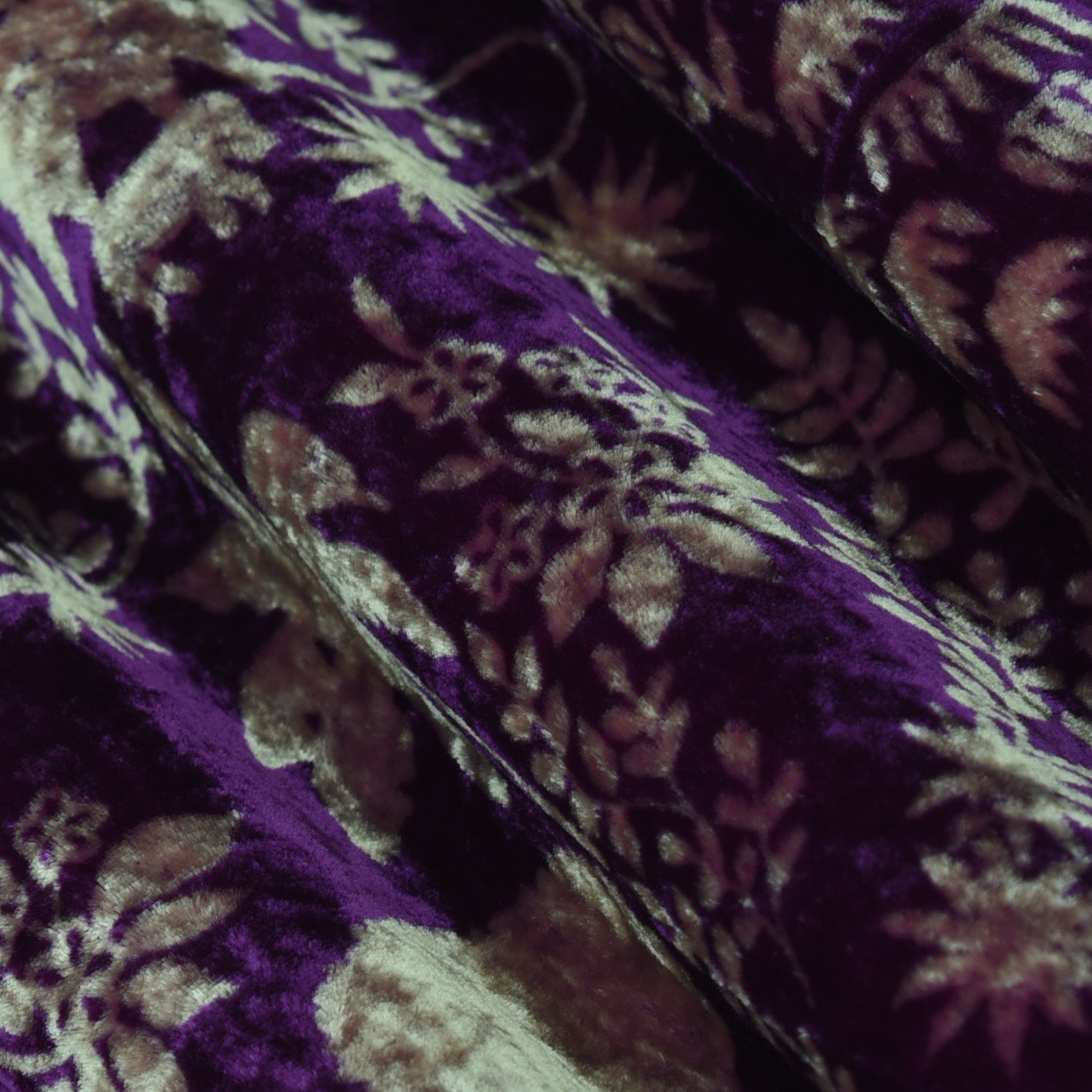 Pure Silk Velvet Print Fabric – KC Creations
